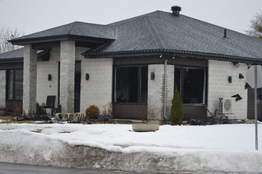 Incendie suspect dans une résidence de Saint-Rémi - Coup d’œil