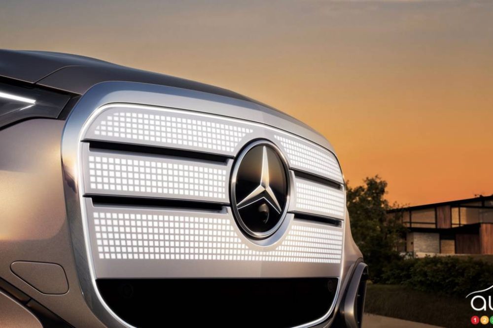 Mercedes-Benz dévoile une nouvelle grille signature - Coup d’œil